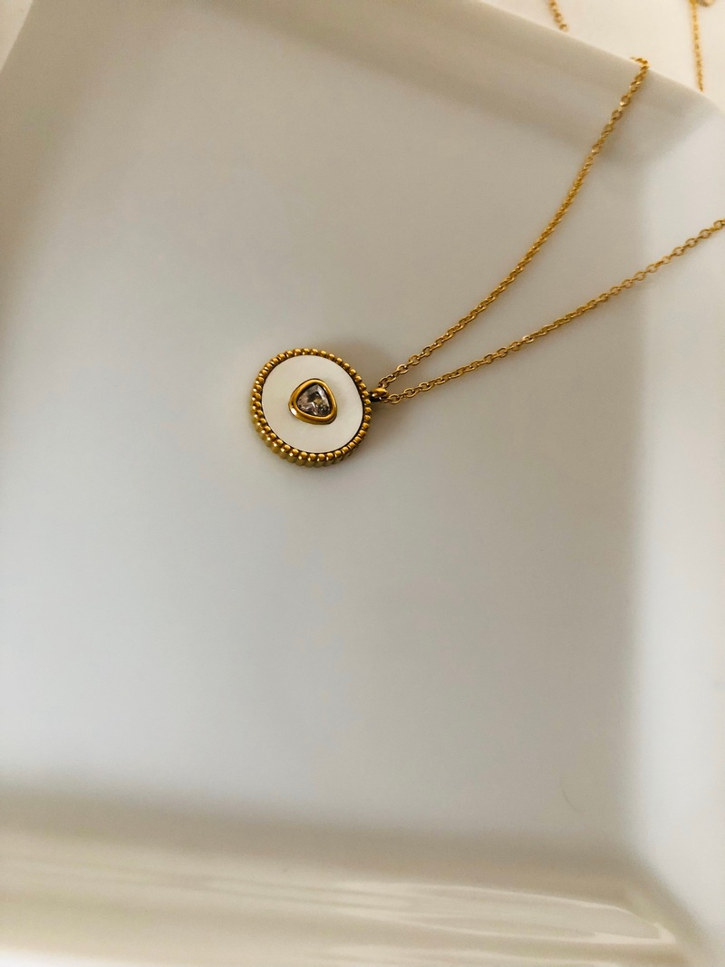 Julia - M Accessories